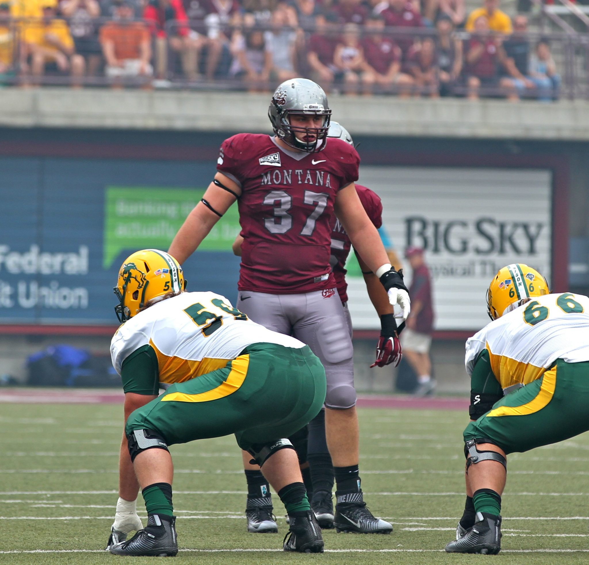 Jahn, Kidder, Taubenheim earn Player of the Week honors – Skyline Sports