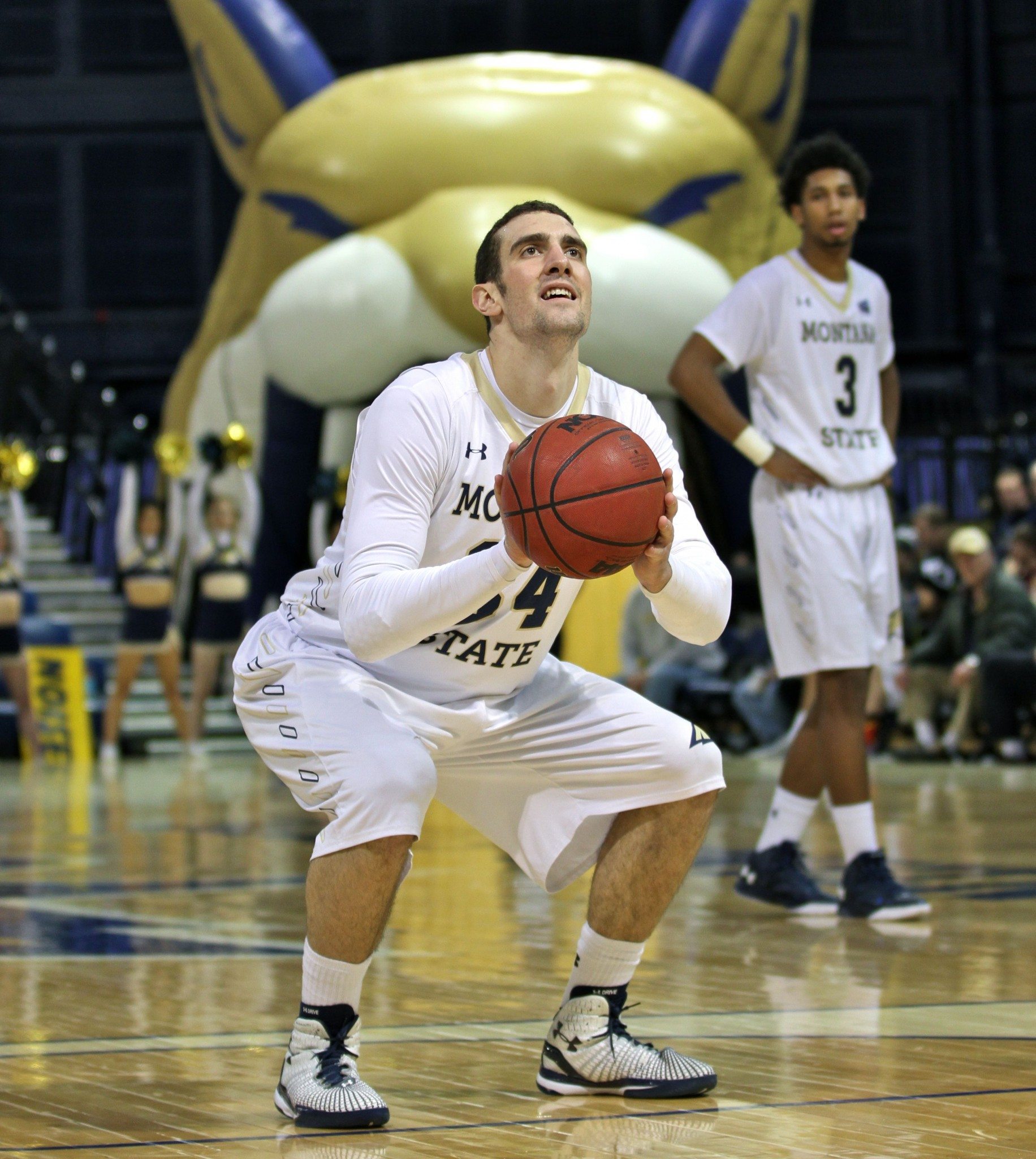 SENIOR SPOTLIGHT: Robison hopes for memorable win at the Brick with ...