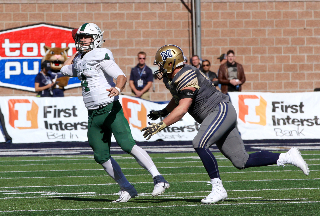 BY THE HORNS: Personal pride helps Wright fight through Bobcat career ...