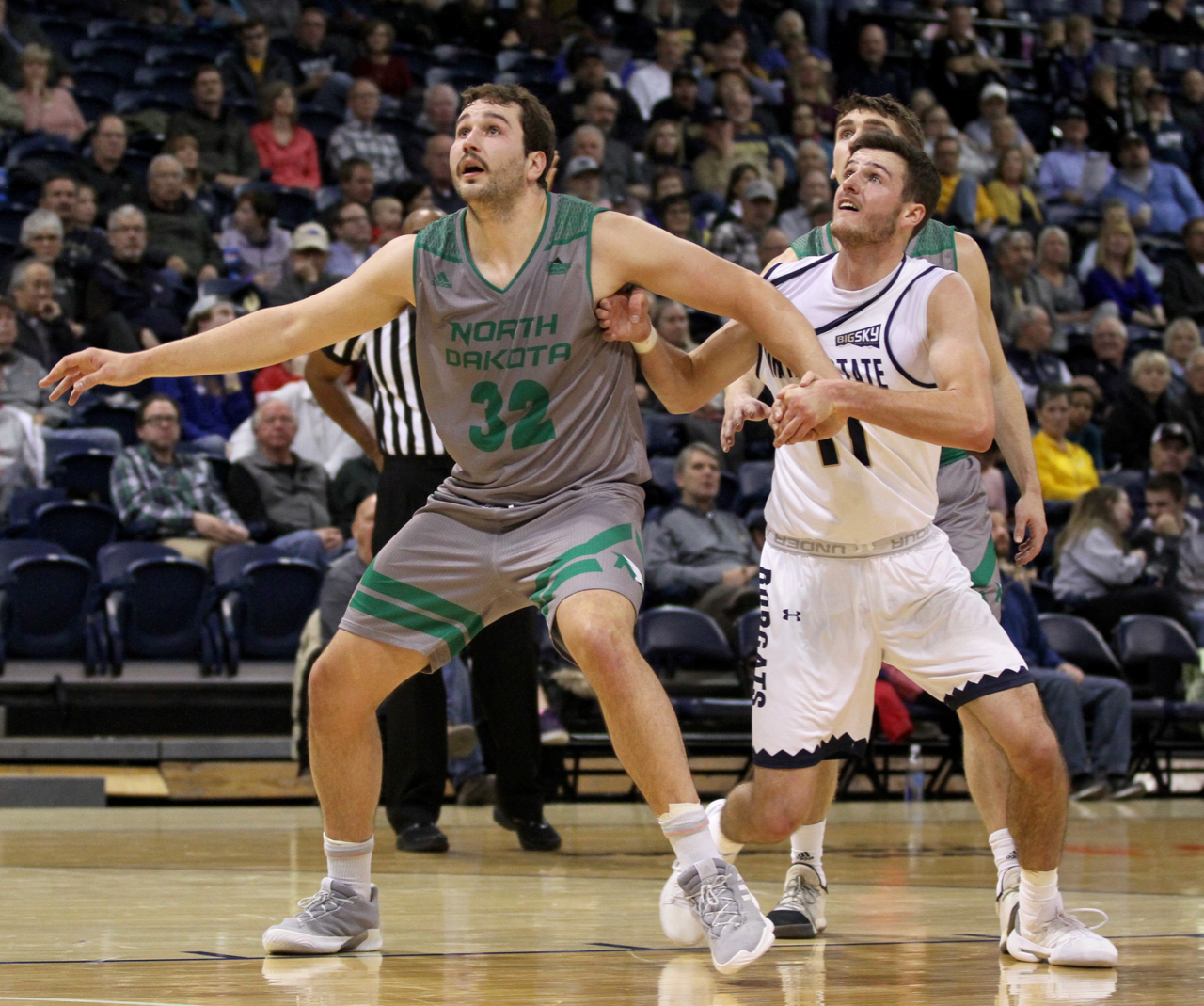 Blevins shows out for Lillard, Hall moves into elite company in MSU win ...