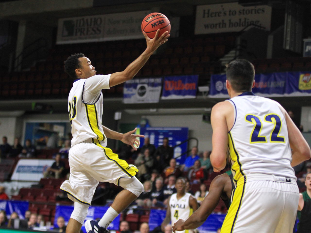 ‘Cats bounce back for crucial win at NAU – Skyline Sports