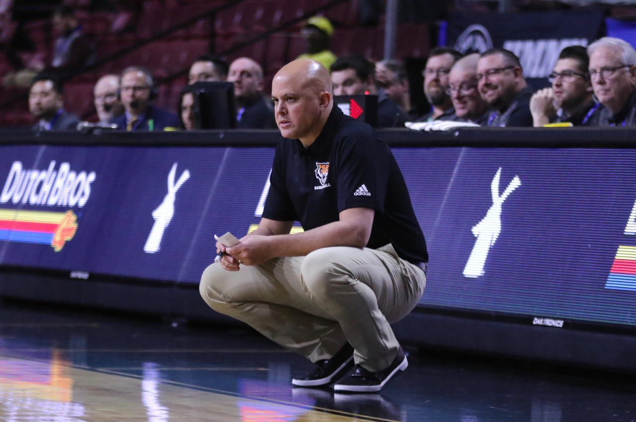 Montana State wins third straight, stays in 2nd place with victory over ...