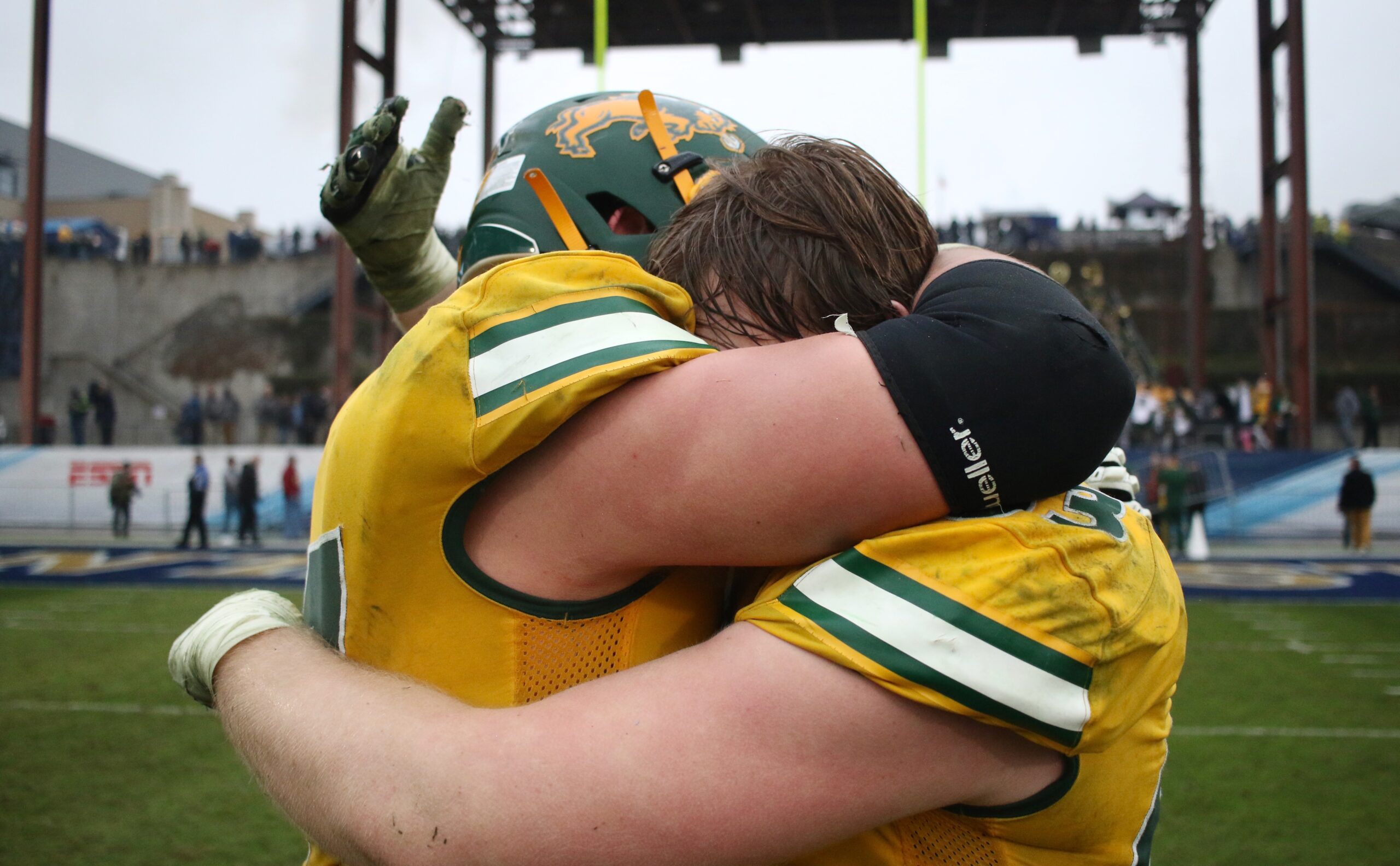 FROM THE ARCHIVES: CLASH OF 21st CENTURY TITANS: Griz play North Dakota ...