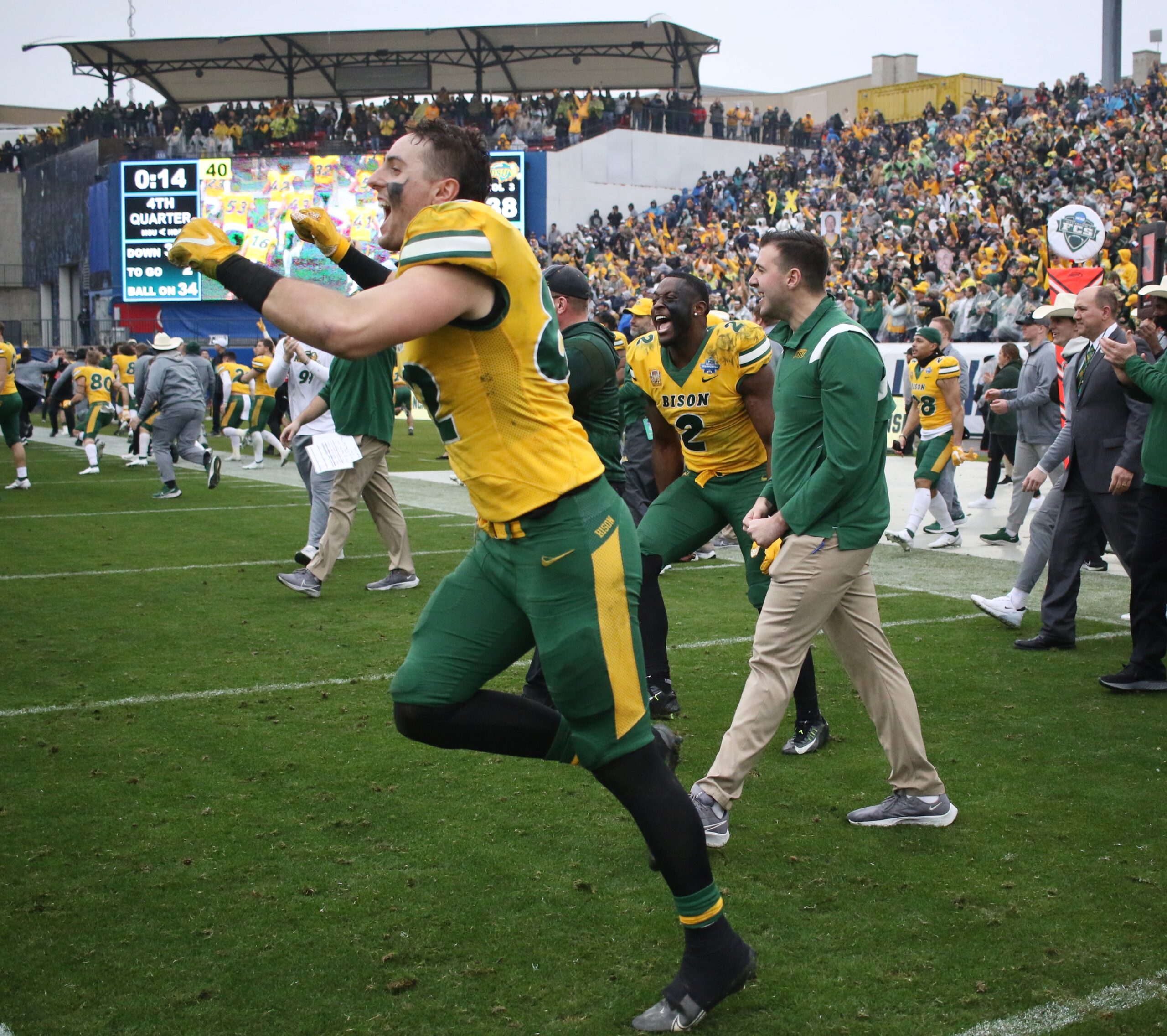 FROM THE ARCHIVES: CLASH OF 21st CENTURY TITANS: Griz play North Dakota ...