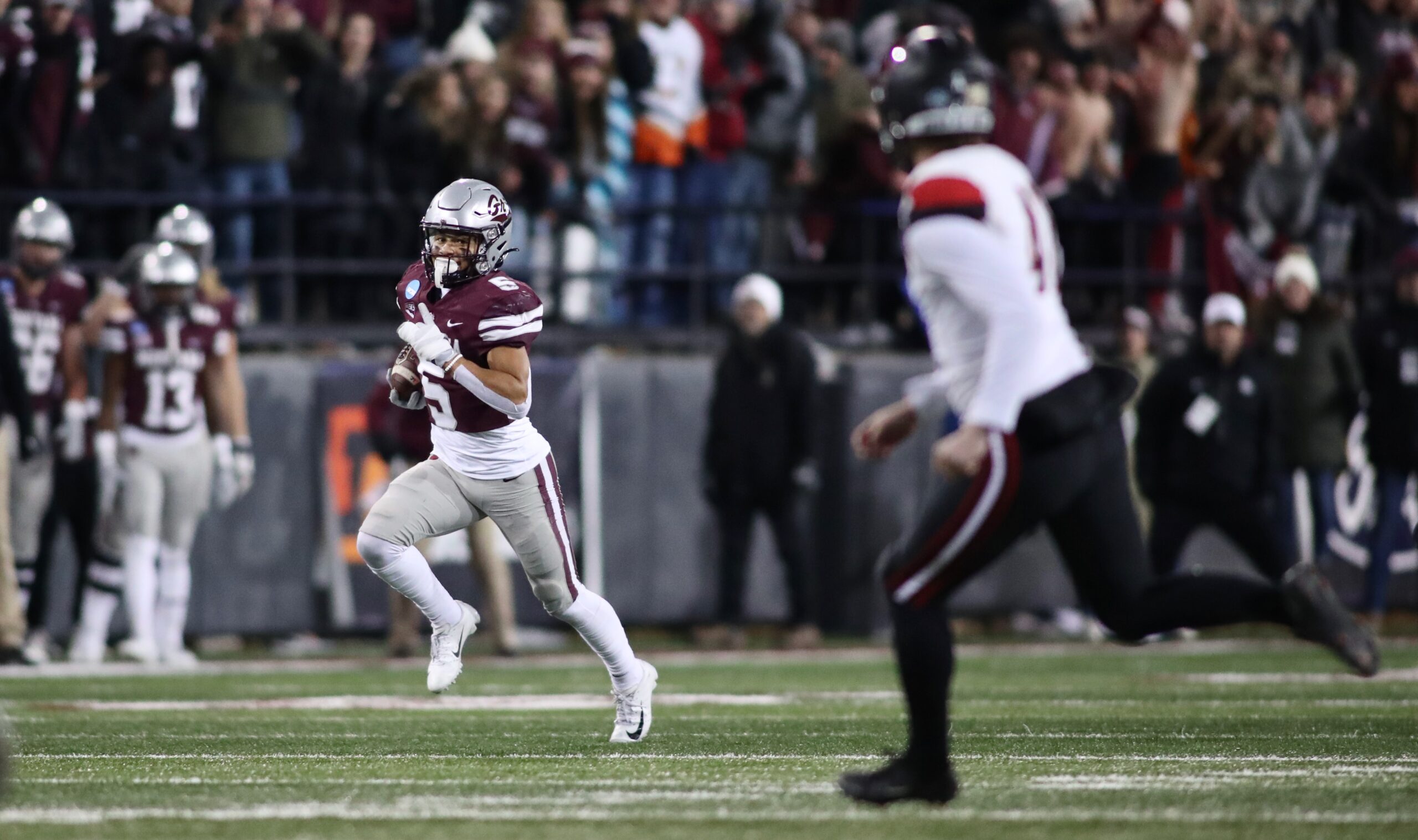 Flowers kick return sparks Montana comeback as Griz advance with win ...