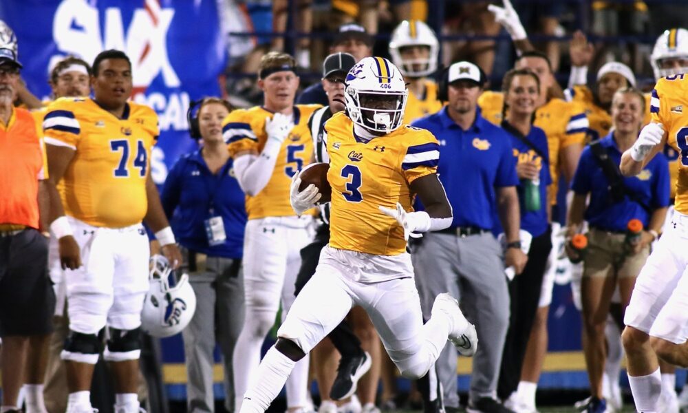 After season-ending injury in 2nd career game, White returns to ‘Cats ...