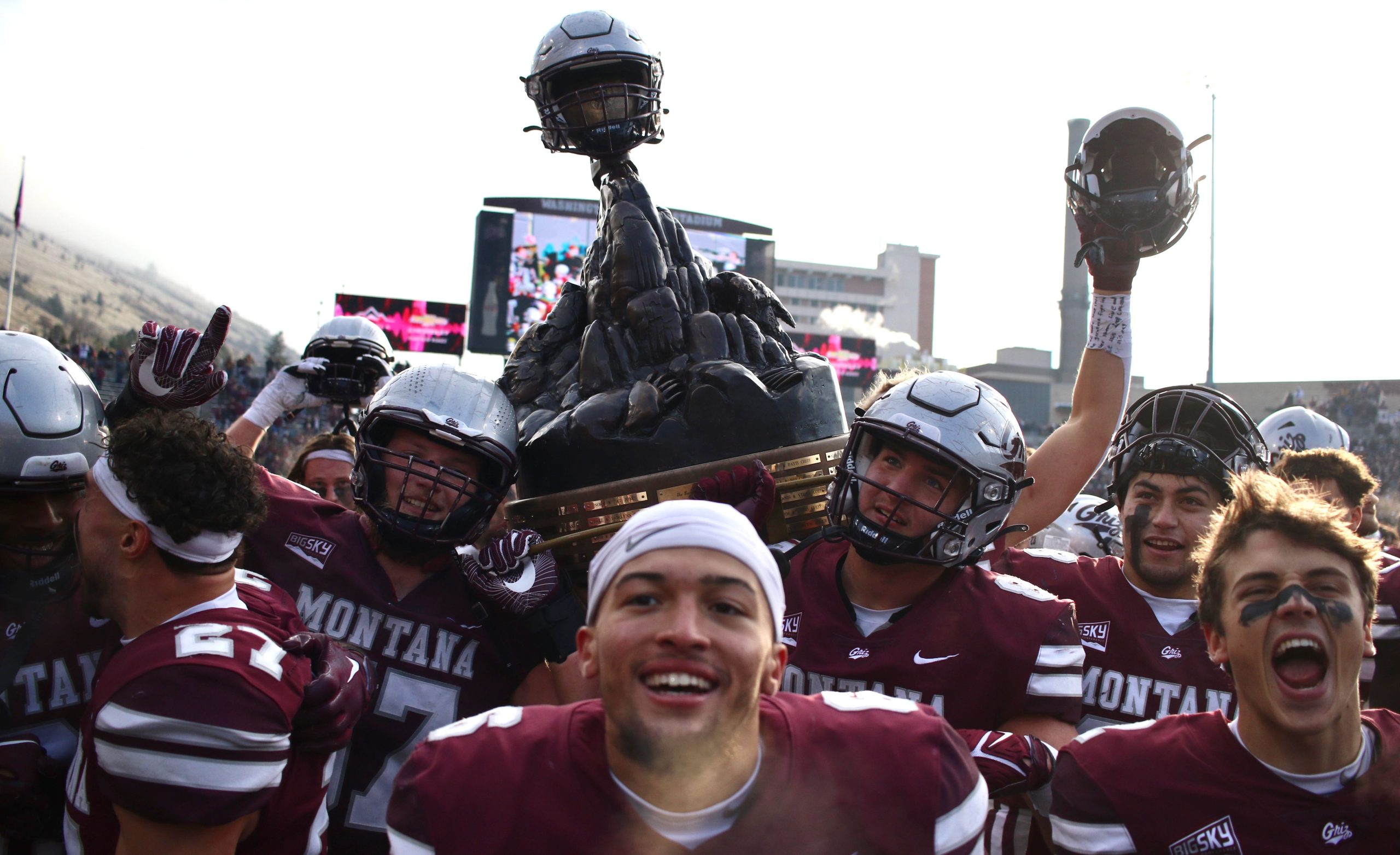 NORTH TO SOUTH – Canadian walk-on White is a breakout playoff star for ...