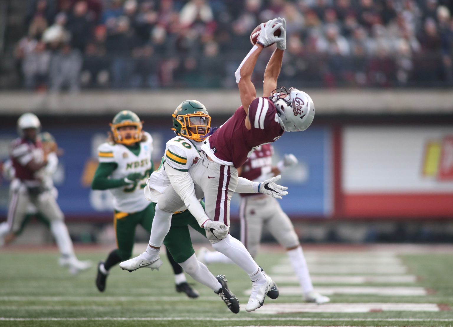 NORTH TO SOUTH – Canadian walk-on White is a breakout playoff star for ...