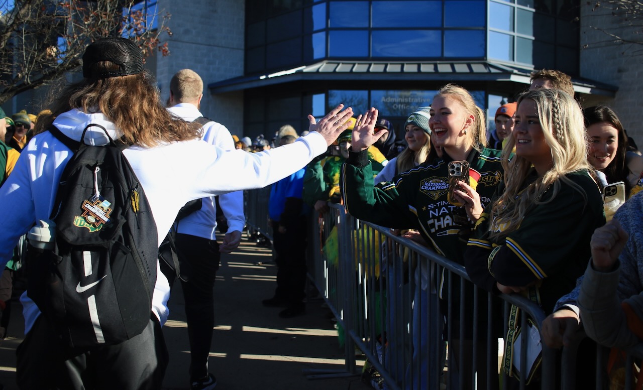 FCS NATIONAL CHAMPIONSHIP: Pre-game in photos – Skyline Sports