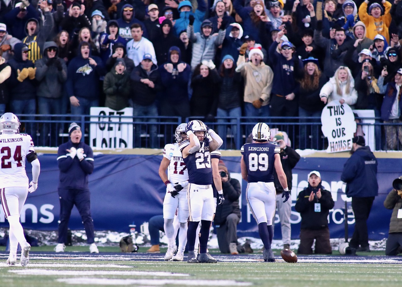 A GAME IN PHOTOS – Blake Hempstead on the Super Brawl in Bozeman ...